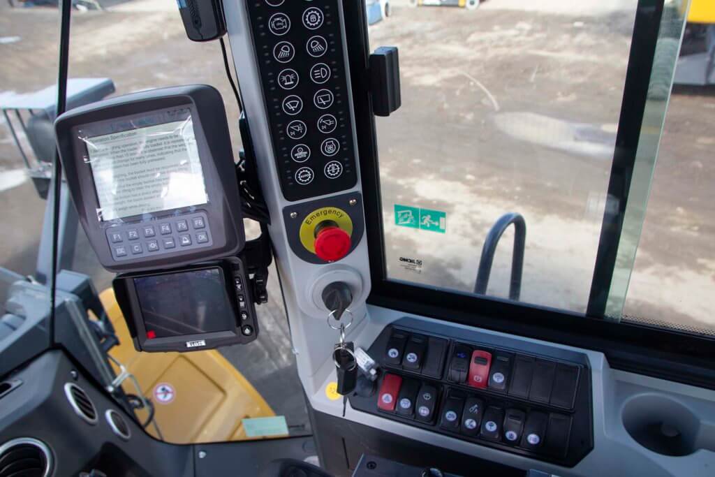 CanLift Product Spotlight: XCMG Wheel Loaders - Post - CanLift Blog