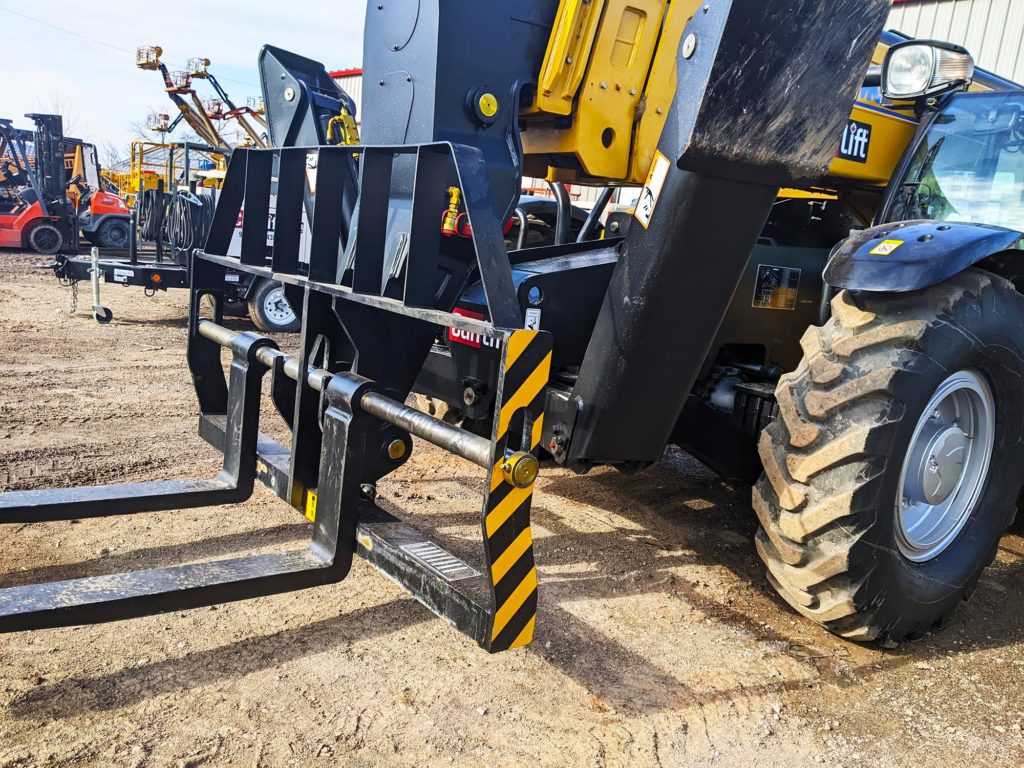 XCMG XTF1256K TELEHANDLER XCMG for Rent, Sale or Lease - CanLift
